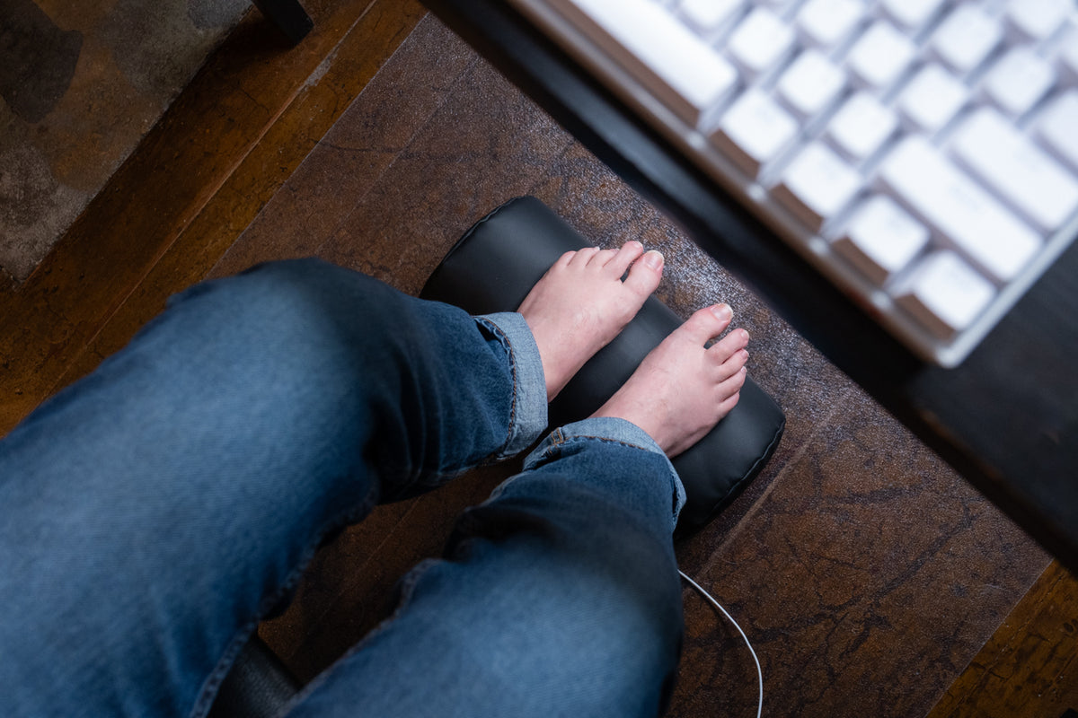 Earthing Foot Rest – Healthy & Grounded